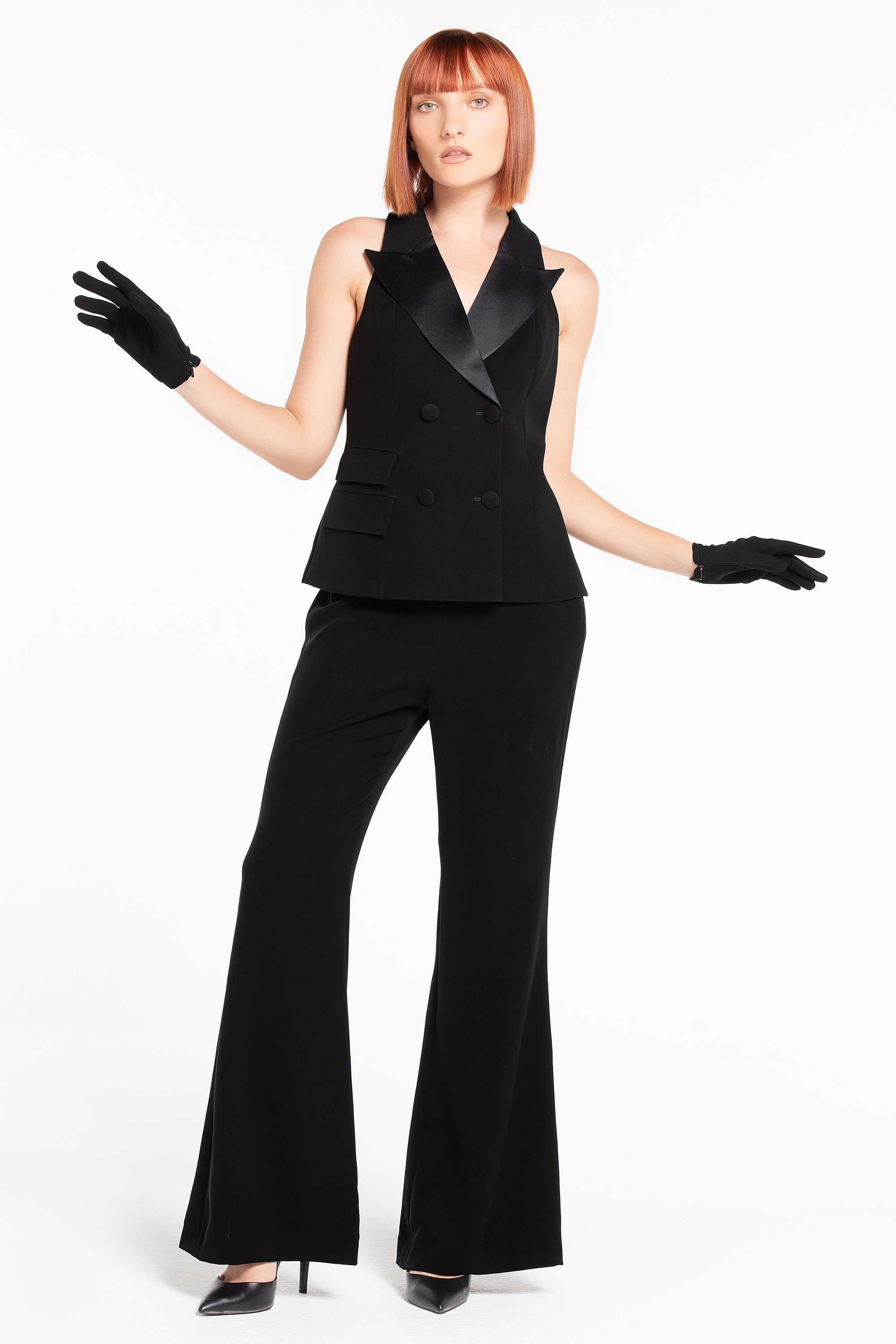 the lili classic sleeveless suit